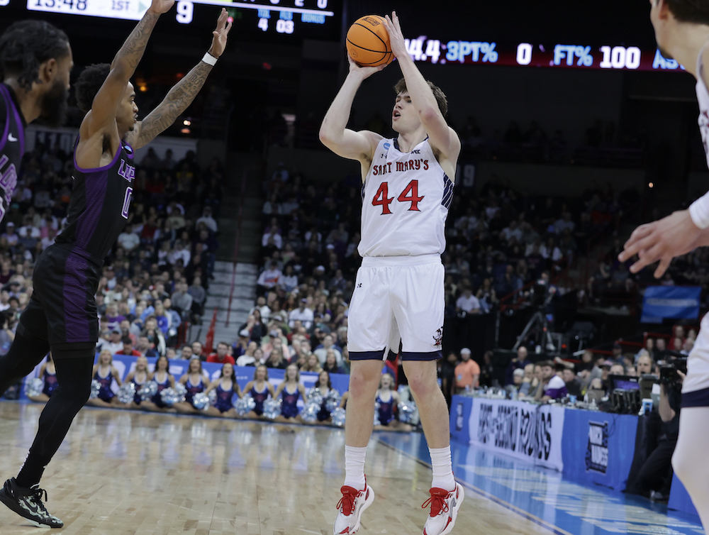 The Gaels’ Epic Turnaround Season Comes to an End in Spokane | Saint Mary's College